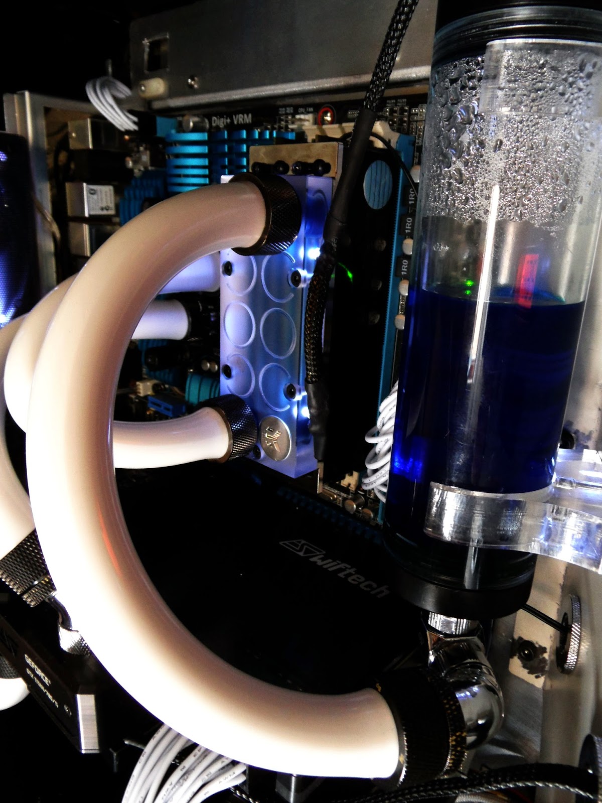 Swiftech Apogee XT cpu bloğu & Intel Core i7 - TeknoSeyir